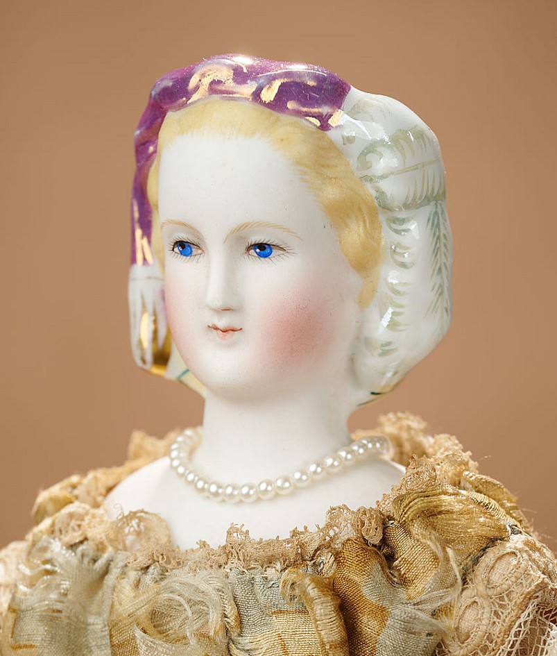 Petite German Bisque Lady with Sculpted Snood and Lustre Trim