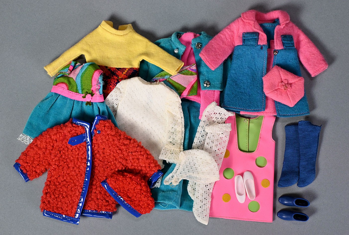 Mod Skipper Costumes "Wooly Winner", "Twice as Nice", "Pop Over" and ...